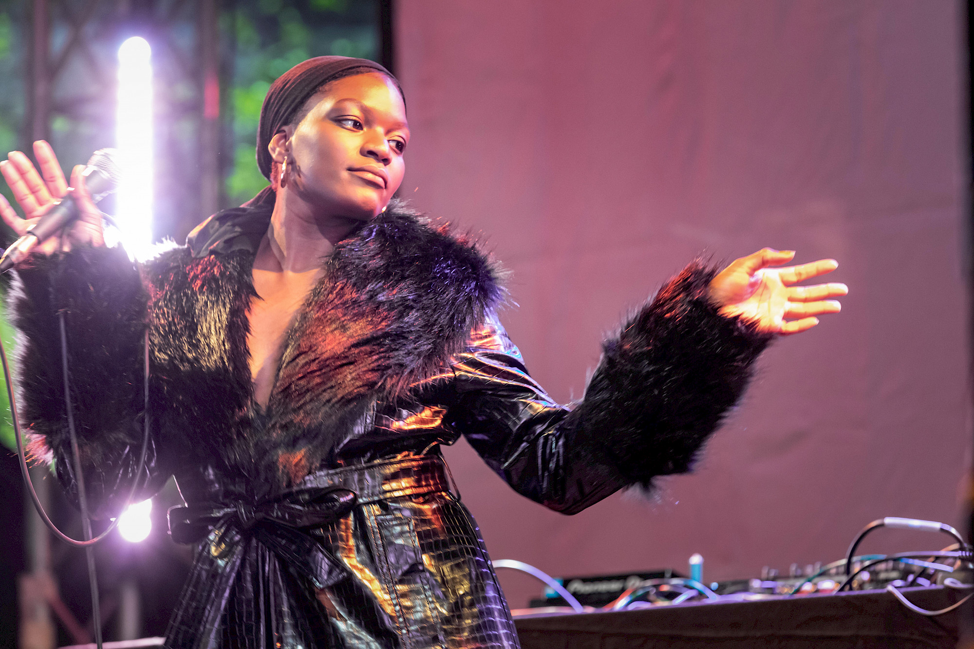 KUNSTENFESTIVALDESARTS — Garden Concerts 8.05 : Ikraaan & Roxy Rose