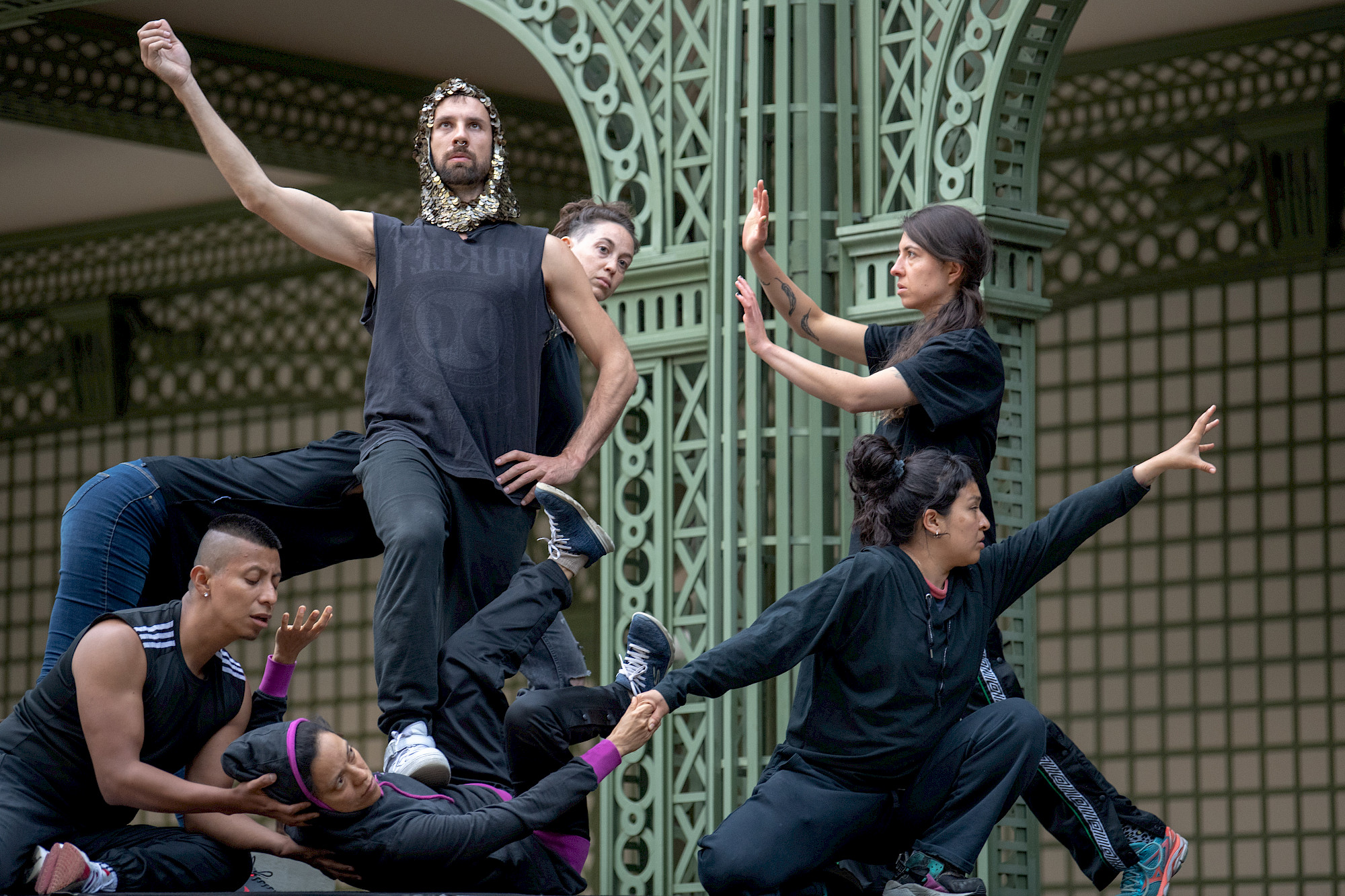 KUNSTENFESTIVALDESARTS — Amanda Piña - Frontera I Border - A Living ...